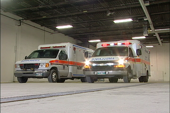 Paramedics Add Plus-Size Ambulance to Fleet | Globalnews.ca