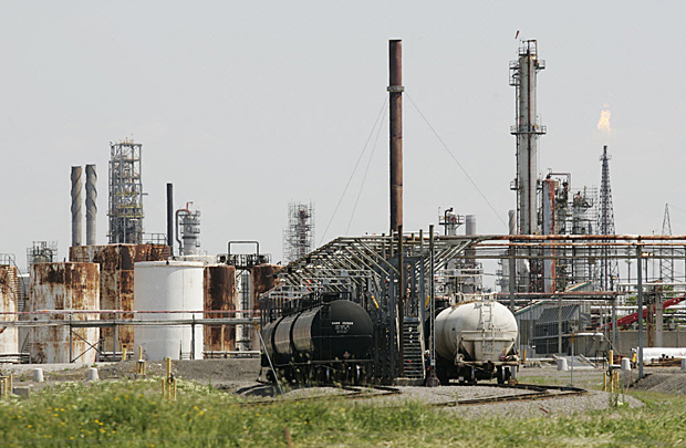 Montreal union to fight Shell refinery conversion | Globalnews.ca