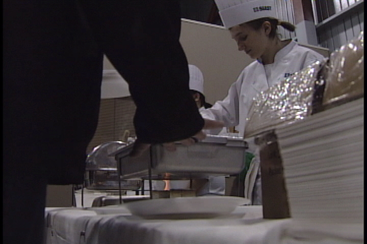 Regina chefs, SIAST students prepare meal for hungry | Globalnews.ca