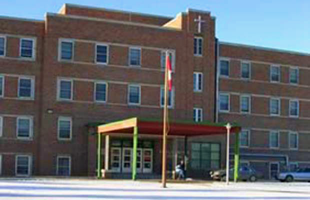 Long-term care home evacuated after CO leak | Globalnews.ca