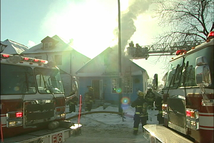 Fire leaves family of 11 homeless | Globalnews.ca