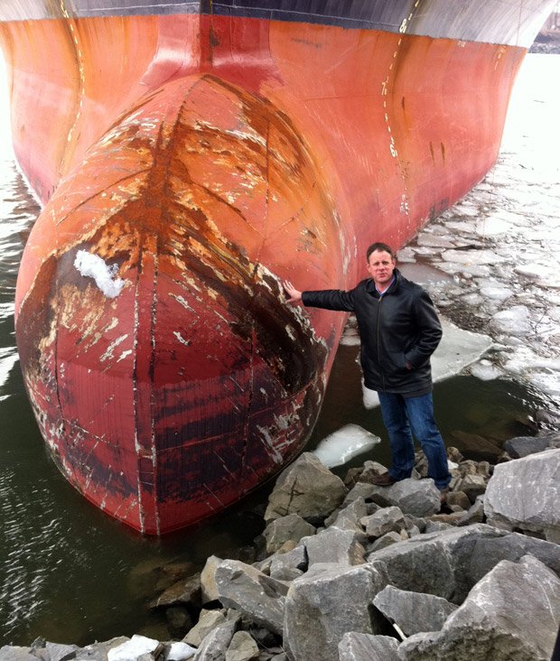 Ship stuck in St. Lawrence Seaway, blocks passage | Globalnews.ca