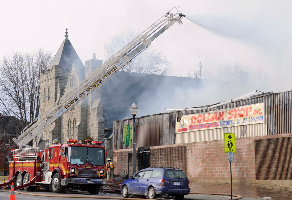 Listowel firefighters saw no smoke or flames before roof collapsed: Ont ...