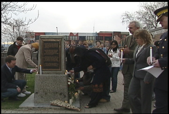 Vigil held on 15th anniversary of Vernon mass murder | Globalnews.ca