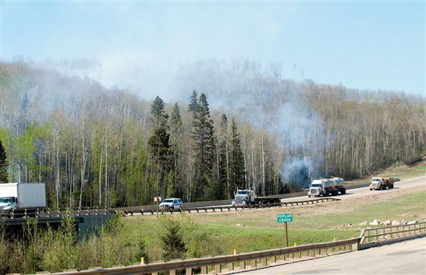 Lightning sparks more Northern Alberta forest fires | Globalnews.ca