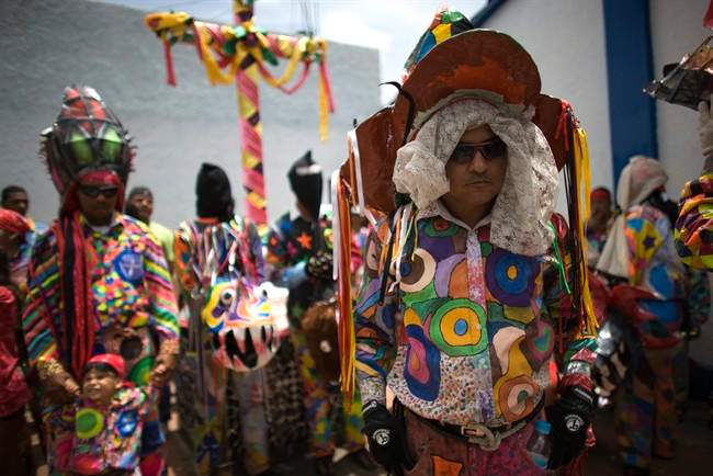 Venezuela’s ‘Devil Dancers’ revel in Corpus Christi festival, honour ...