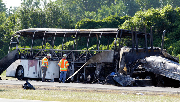 Tour bus destroyed in fiery N.Y. crash was carrying London Life ...