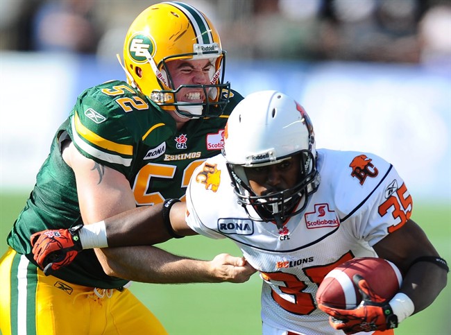 Porter scores 2 touchdowns as Eskimos stay undefeated with 33-17 win ...