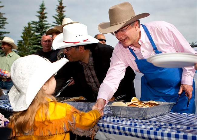 Alberta Wildrose leader rubbing elbows with prime minister during ...