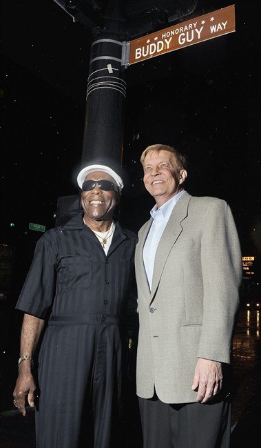 Chicago names street after blues guitarist Buddy Guy | Globalnews.ca