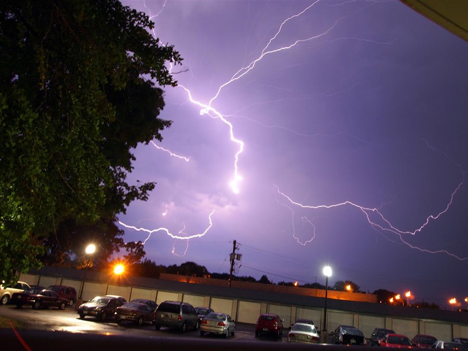 Ontario lightning storm | Globalnews.ca