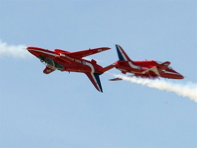 Jet from UK’s Red Arrows stunt team crashes during air show in England ...