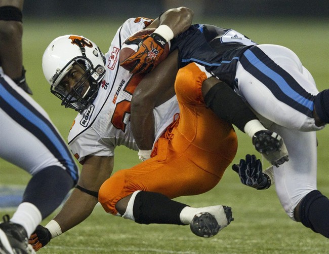 Travis Lulay sparks B.C. Lions to 29-16 victory over Toronto Argonauts | Globalnews.ca