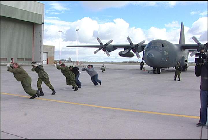 Plane pull for local charity | Globalnews.ca