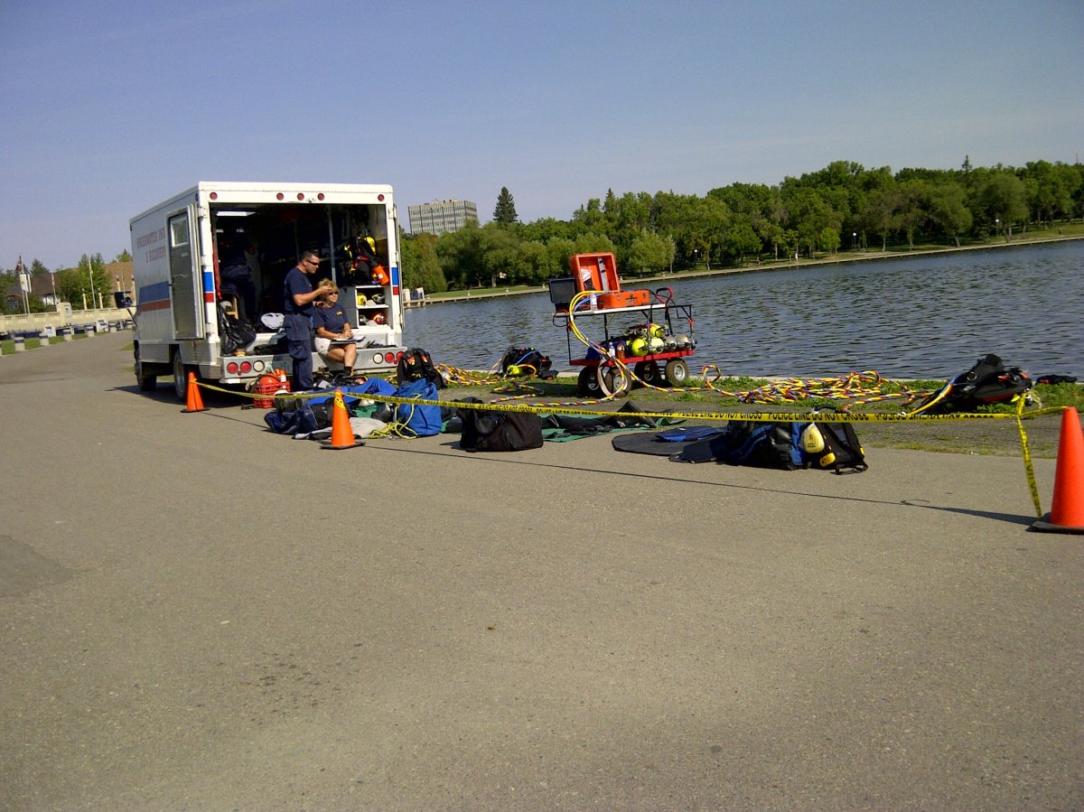 Day 2 of search for missing swimmer presumed drowned | Globalnews.ca