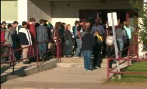 Back to school day an emotional one in Slave Lake | Globalnews.ca