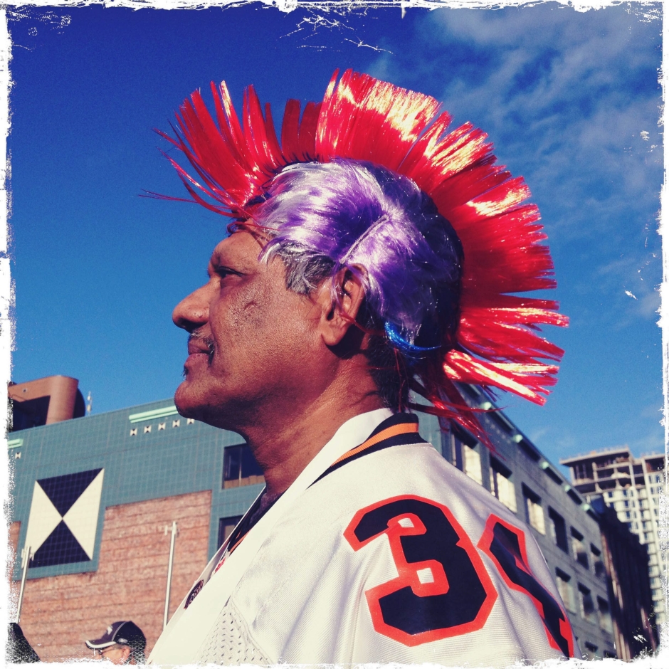 Funky football fans | Globalnews.ca