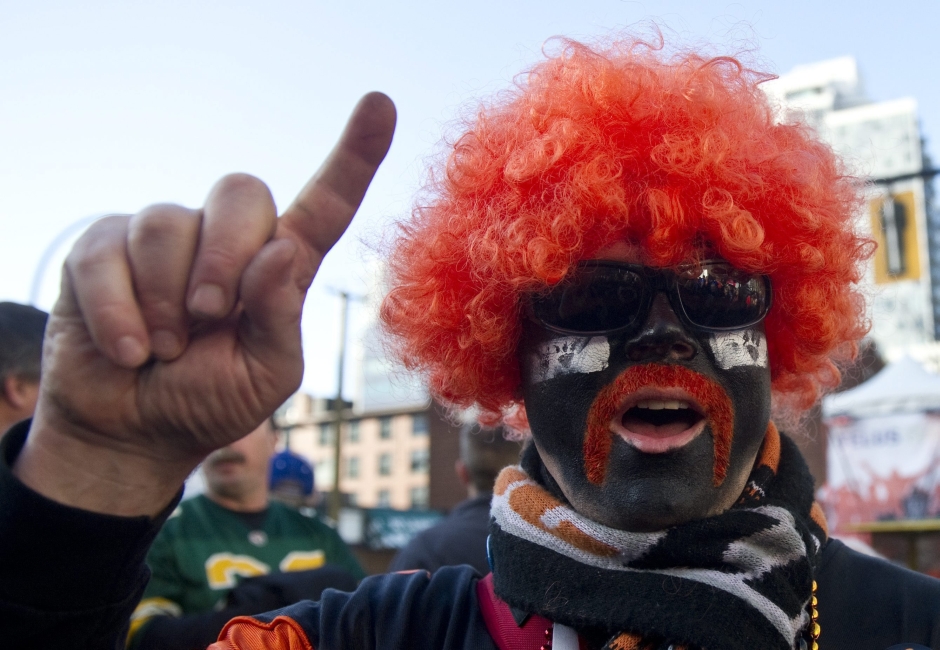 Funky football fans | Globalnews.ca