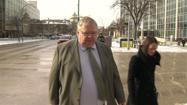 Murder trial hears wife’s bone fragments, blood found in accused ...