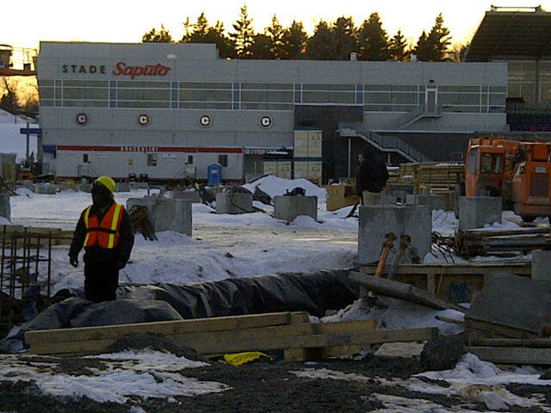 GALLERY Is the Olympic stadium falling apart? | Globalnews.ca