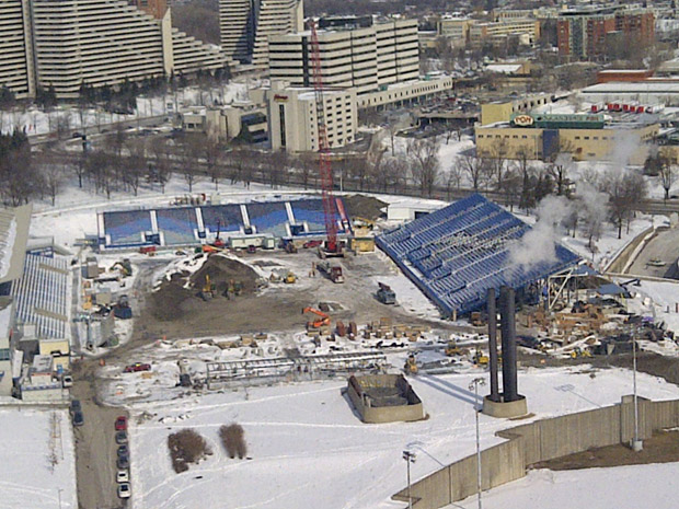 GALLERY Is the Olympic stadium falling apart? | Globalnews.ca