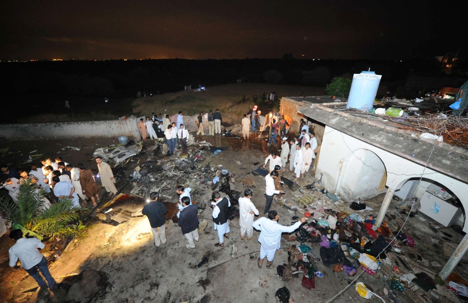 Pakistan plane crash | Globalnews.ca