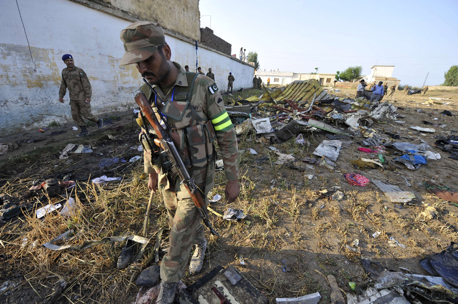 Pakistan mourns their dead | Globalnews.ca