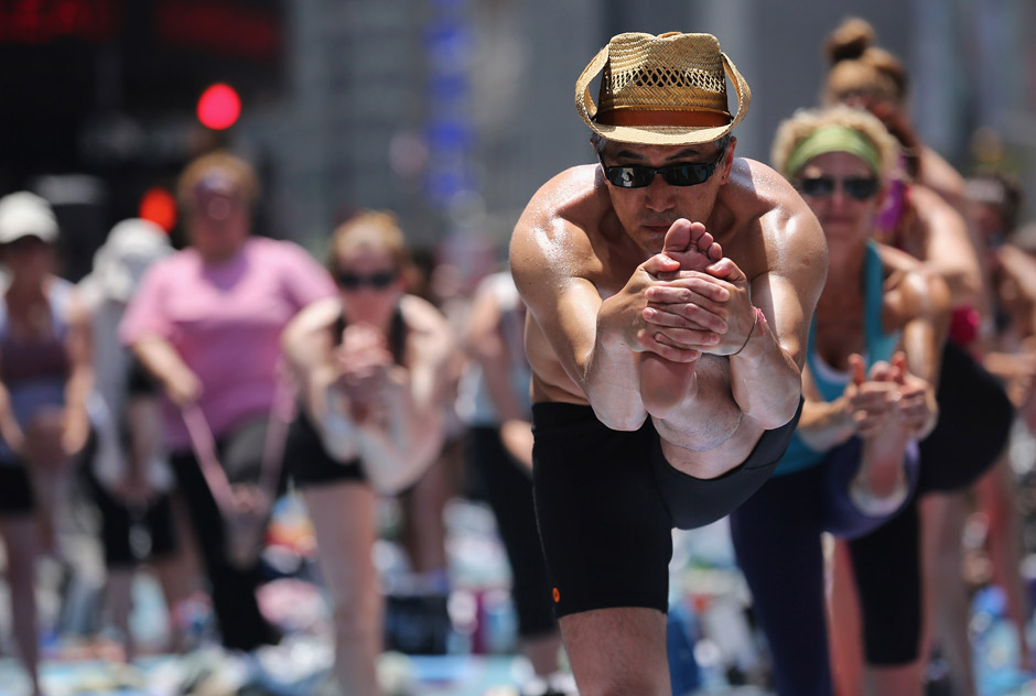 Gallery: Summer solstice yogathon | Globalnews.ca