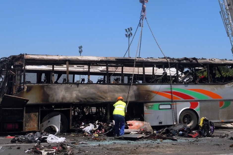Gallery: Bulgaria bus bombing | Globalnews.ca