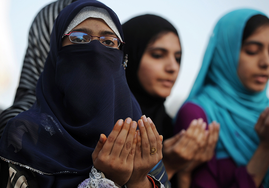 Gallery: Thousands rally for Malala Yousafzai | Globalnews.ca