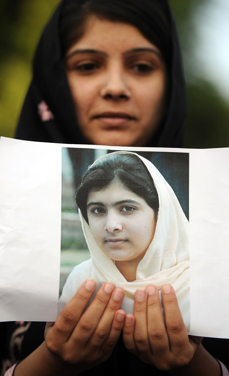 Gallery: Thousands rally for Malala Yousafzai | Globalnews.ca