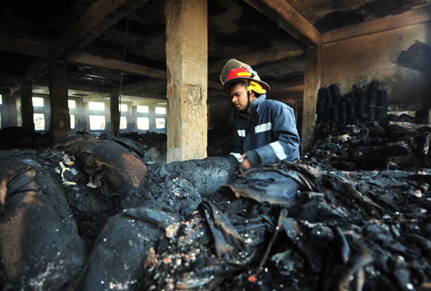 Gallery: Deadly Bangladesh factory fire | Globalnews.ca