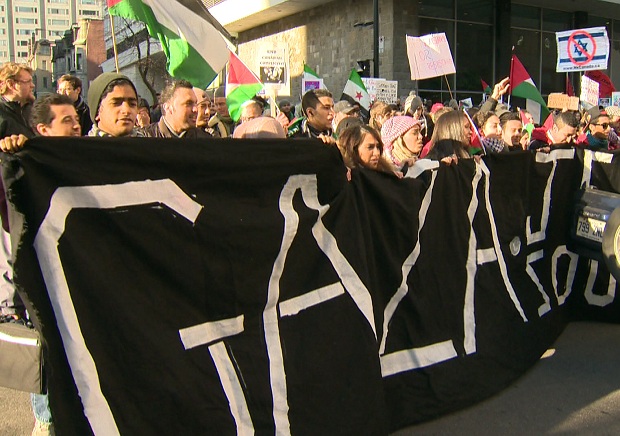 Gallery: Montreal protest in support of Palestinians | Globalnews.ca