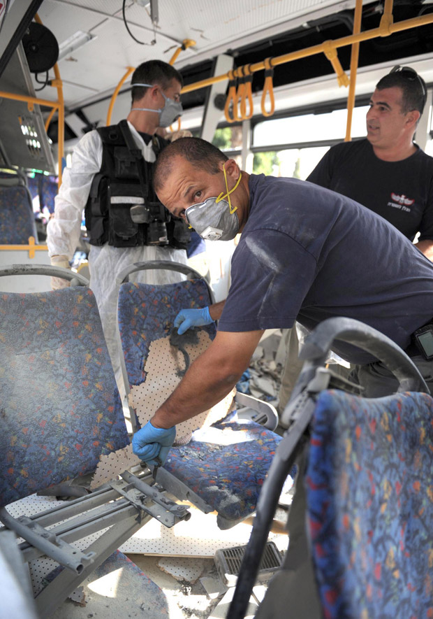 Gallery: Bomb blast on bus in Tel Aviv | Globalnews.ca