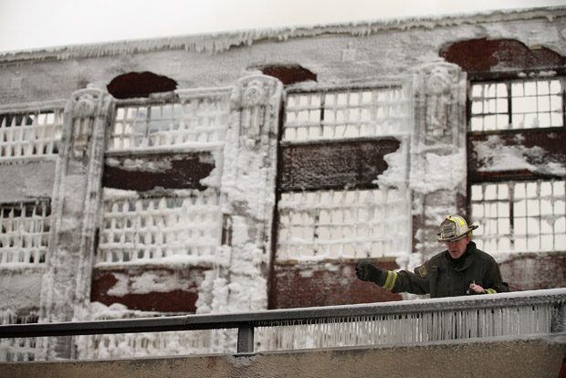 Gallery: Chicago frozen warehouse fire | Globalnews.ca