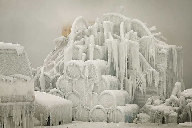 Gallery: Chicago frozen warehouse fire | Globalnews.ca