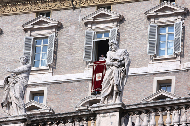 Gallery: Pope Benedict XVI’s Angelus Blessing | Globalnews.ca