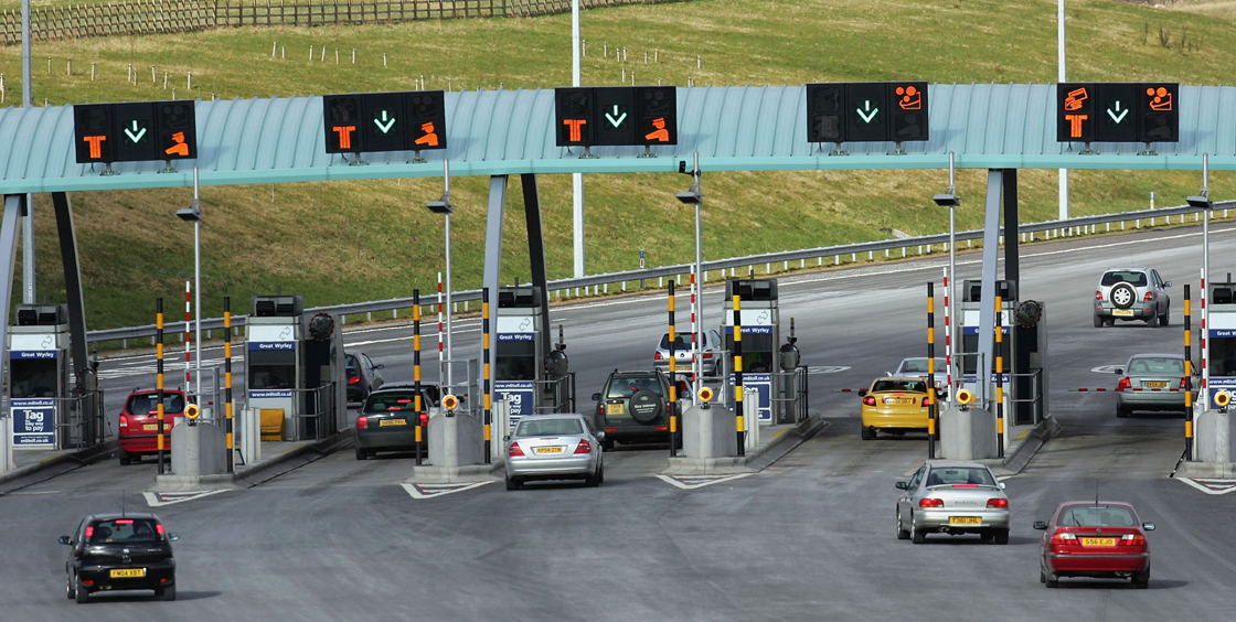 Ontario government to use toll roads to fund transit - Toronto ...