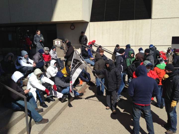 AUPE fine grows as employees continue illegal strike | Globalnews.ca