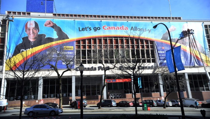 Grenades found at downtown Vancouver Canada Post plant confirmed as ...