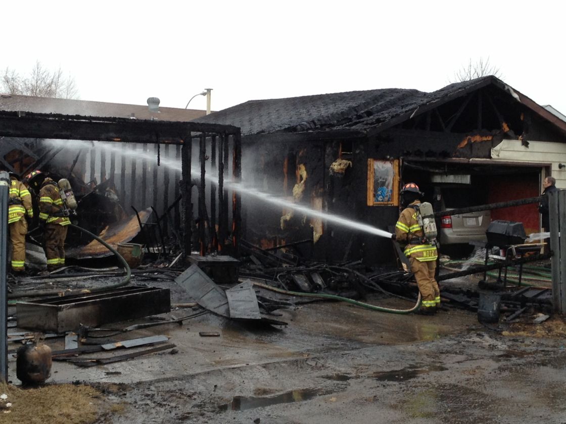 UPDATE: Fire crews issue warning following garage fire - Edmonton ...