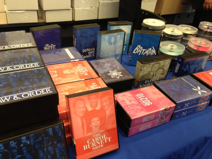 Ontario police bust counterfeit DVD operation - Toronto | Globalnews.ca