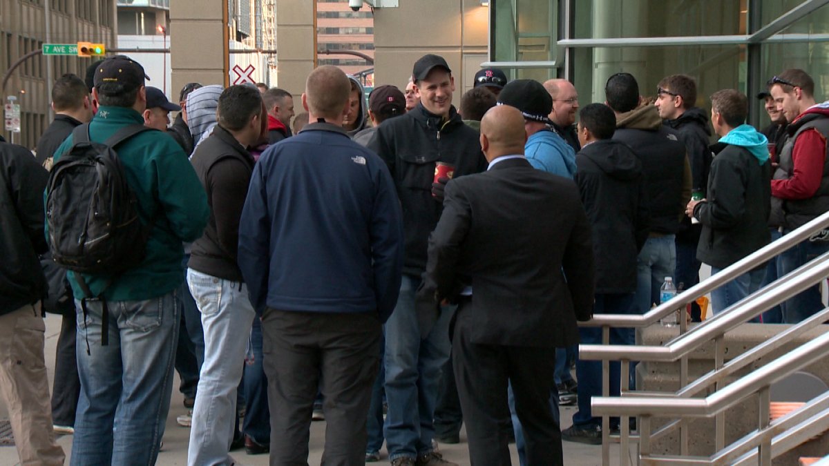 GALLERY: Sheriffs join wildcat strike at Calgary courthouse | Globalnews.ca