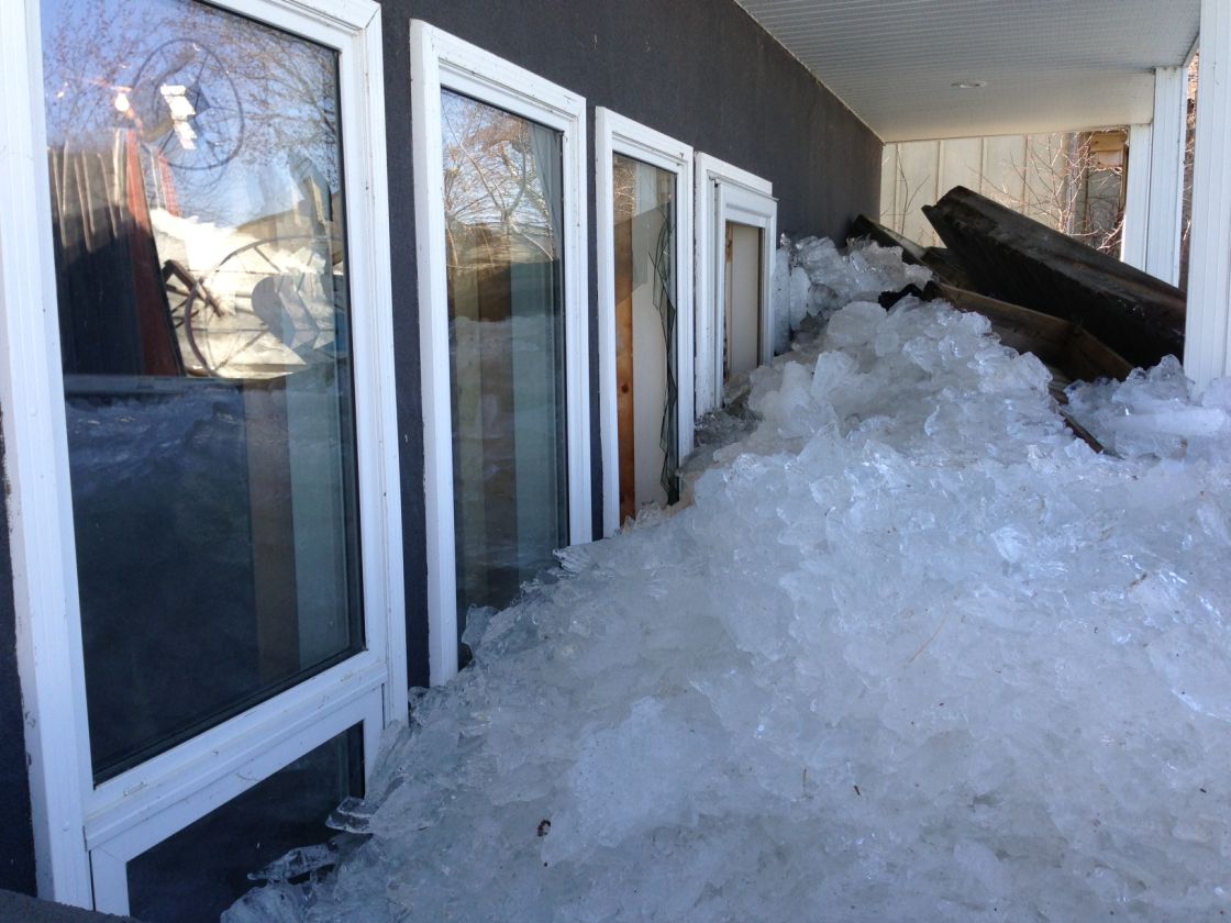 Ice blown off lake damages dozens of Alberta Beach properties ...