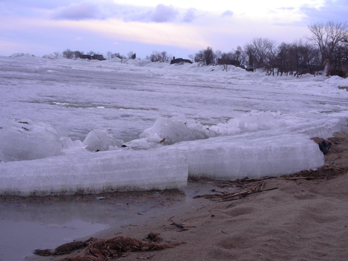 Update: residents try to recover from icy disaster | Globalnews.ca