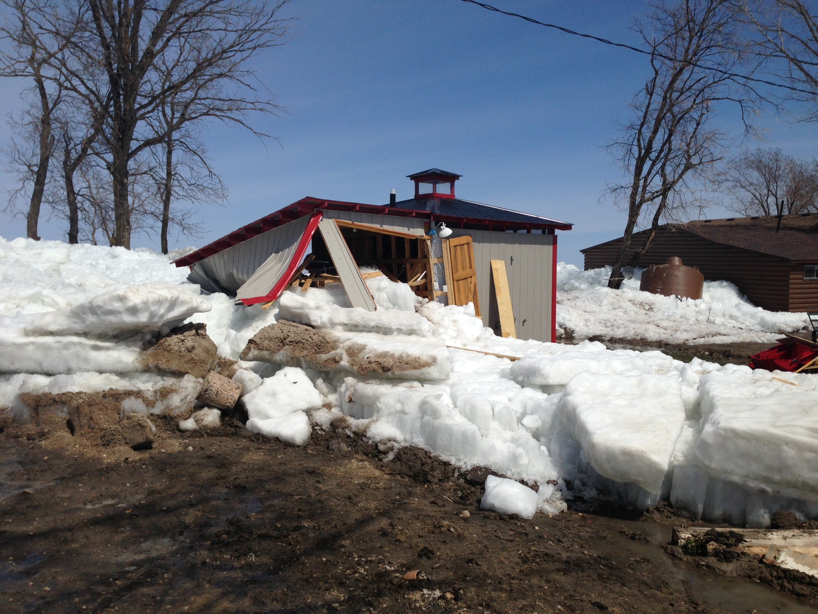 Update: residents try to recover from icy disaster | Globalnews.ca