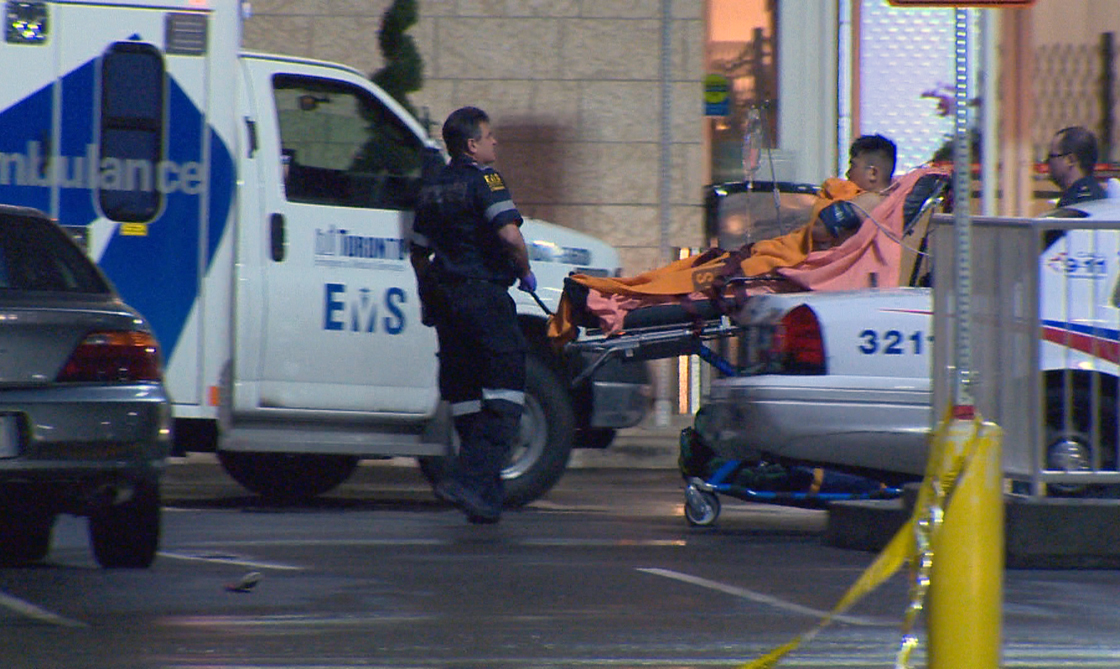 One man injured after shooting at Yorkdale Mall - Toronto | Globalnews.ca