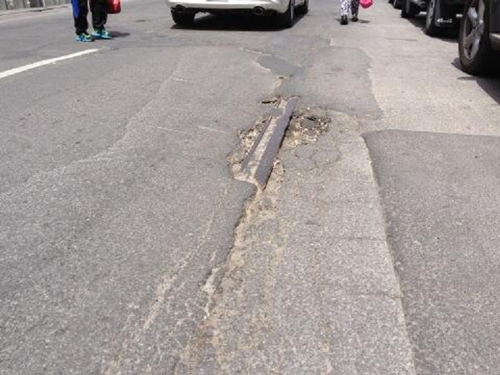 Despite more than a billion dollars, Montreal’s roads still falling ...
