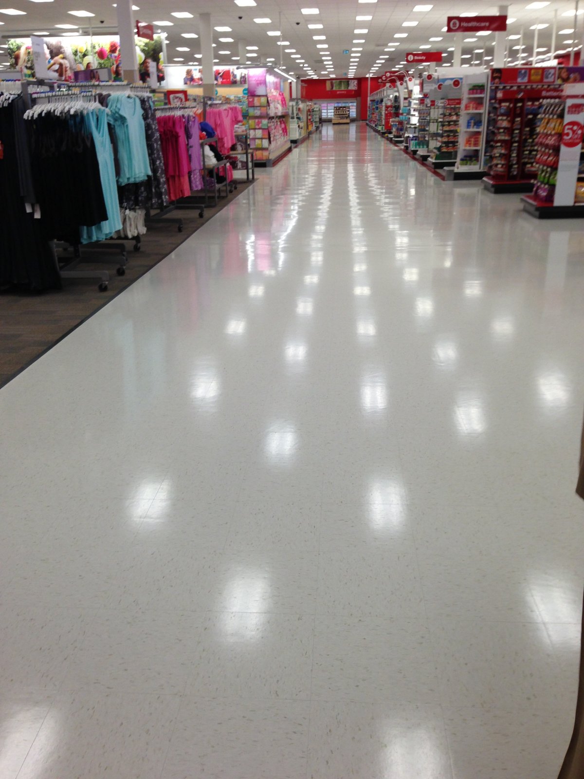 Manitoba shoppers take aim at Target - Winnipeg | Globalnews.ca