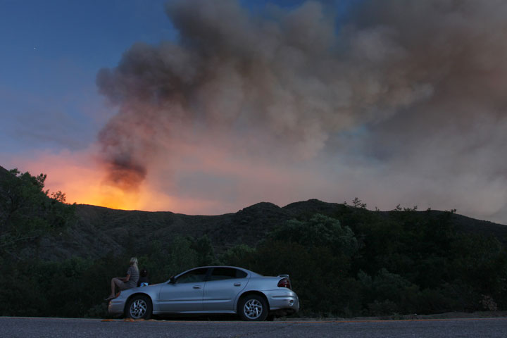 10 incredible photos of the Powerhouse Fire at night - National ...